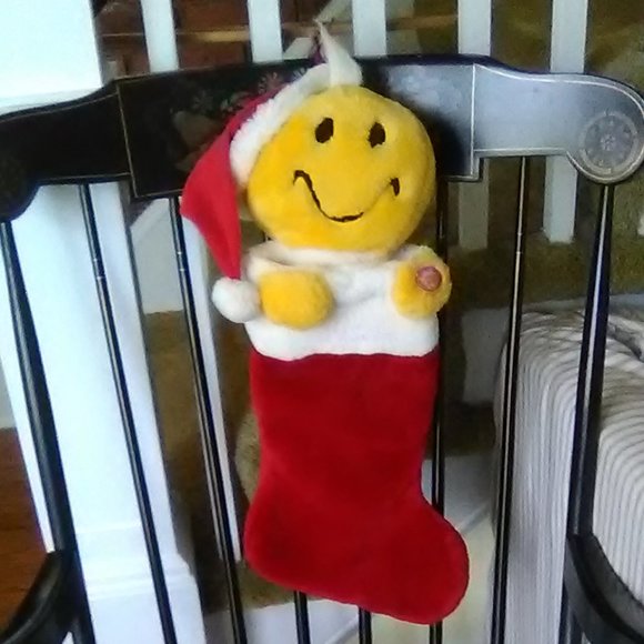 Holiday | Smiley Holiday Stocking | Poshmark